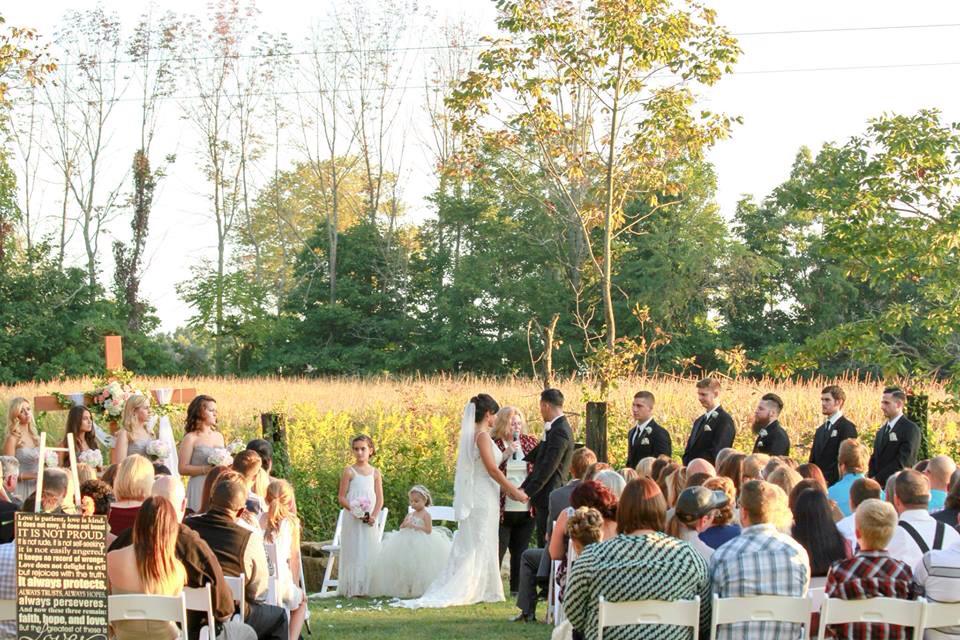 Weddings at Little Brook Meadows | Barn and Lodging Event Venue