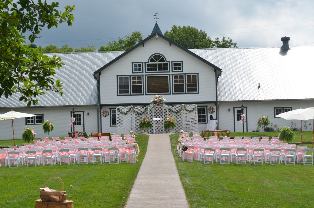 Weddings at Little Brook Meadows | Barn and Lodging Event Venue